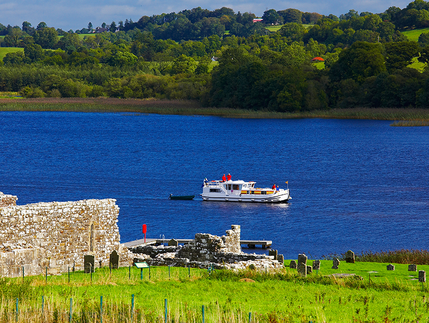 שייט בנהיגה עצמית בתעלות ונהרות באירלנד מסלול The Lower Shannon